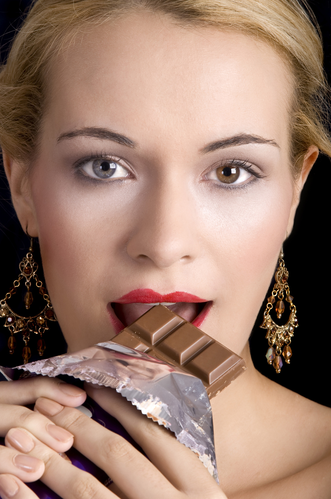 Compulsive Eating Disorder | Symptoms, Causes, & Treatment