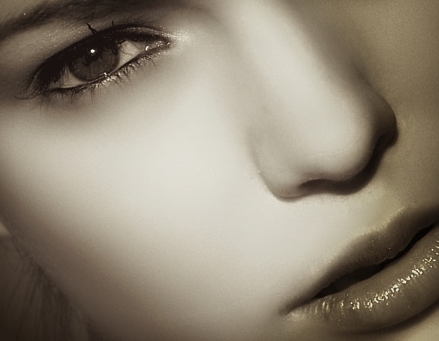 Eating Disorders and Isolation: How to Recognize the Signs